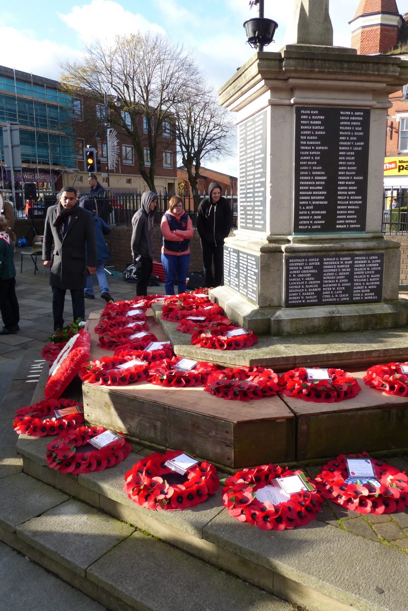 Redditch soldiers in the front line 100 years ago as furious attack ...