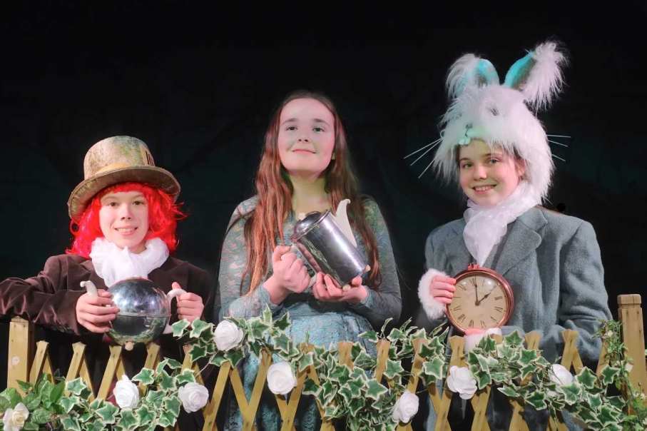 Magical Indigo Arts trip to Wonderland at the Kingfisher this weekend ...