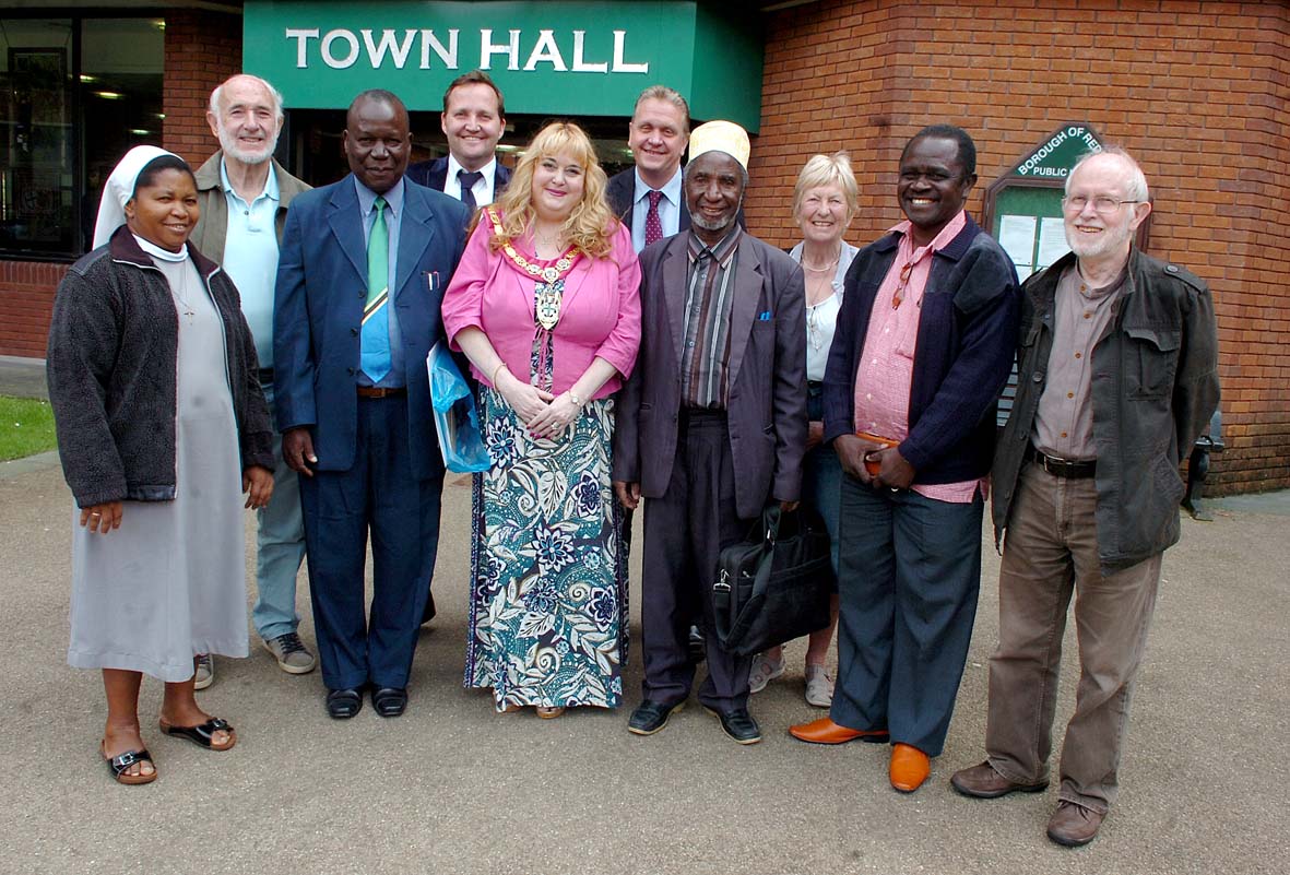 Twin town visitors from Mtwara given a warm welcome to Redditch - The ...