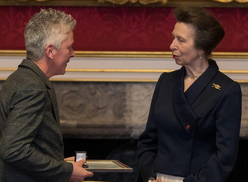 Prison officer from HMP Hewell presented with prestigious award - The ...