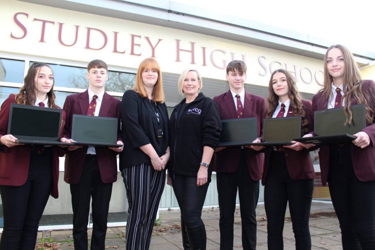 Generous mum donates five laptops to Studley High School - The Redditch ...