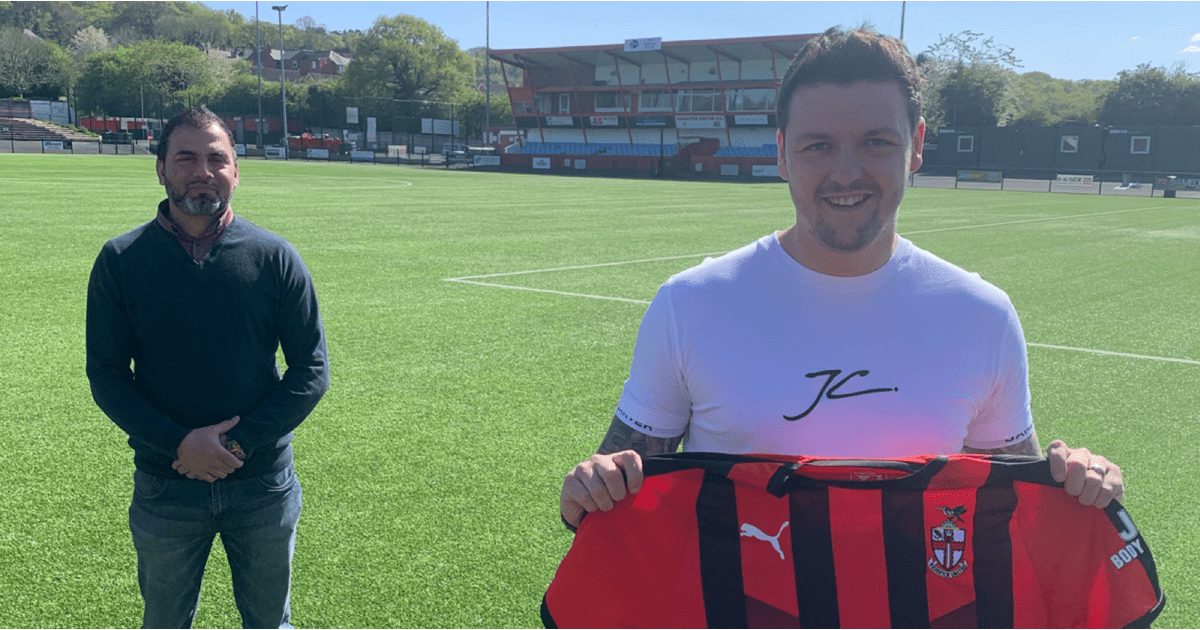 New boss Wayne aims to Spice up the Reds - The Redditch Standard