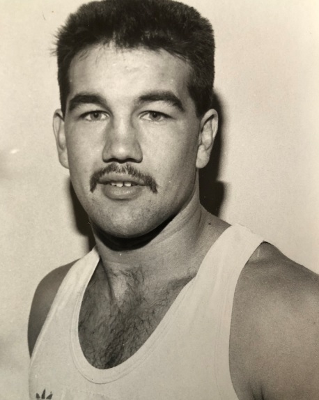 Tributes pour in for Redditch boxing legend Jimmy Moran who died this ...