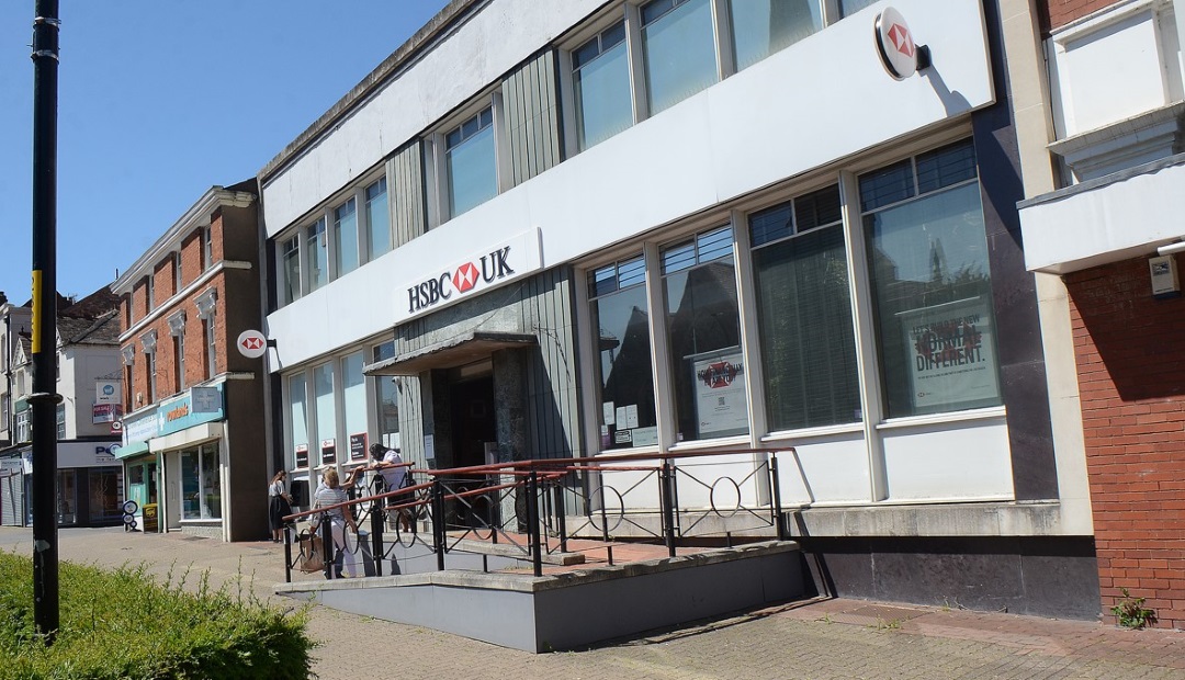 HSBC defends decision to make Redditch branch a 'digital' one - The ...