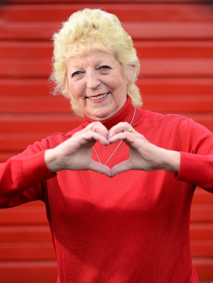 Maggie's coffee morning raises bumper sum for bloomers - The Redditch ...
