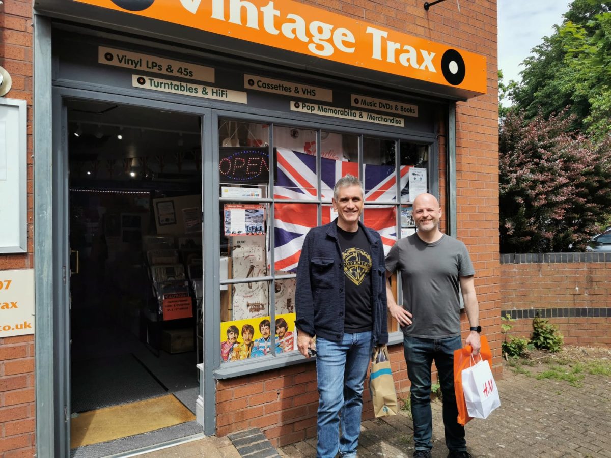 US singers make Redditch debut at record shop - The Redditch Standard