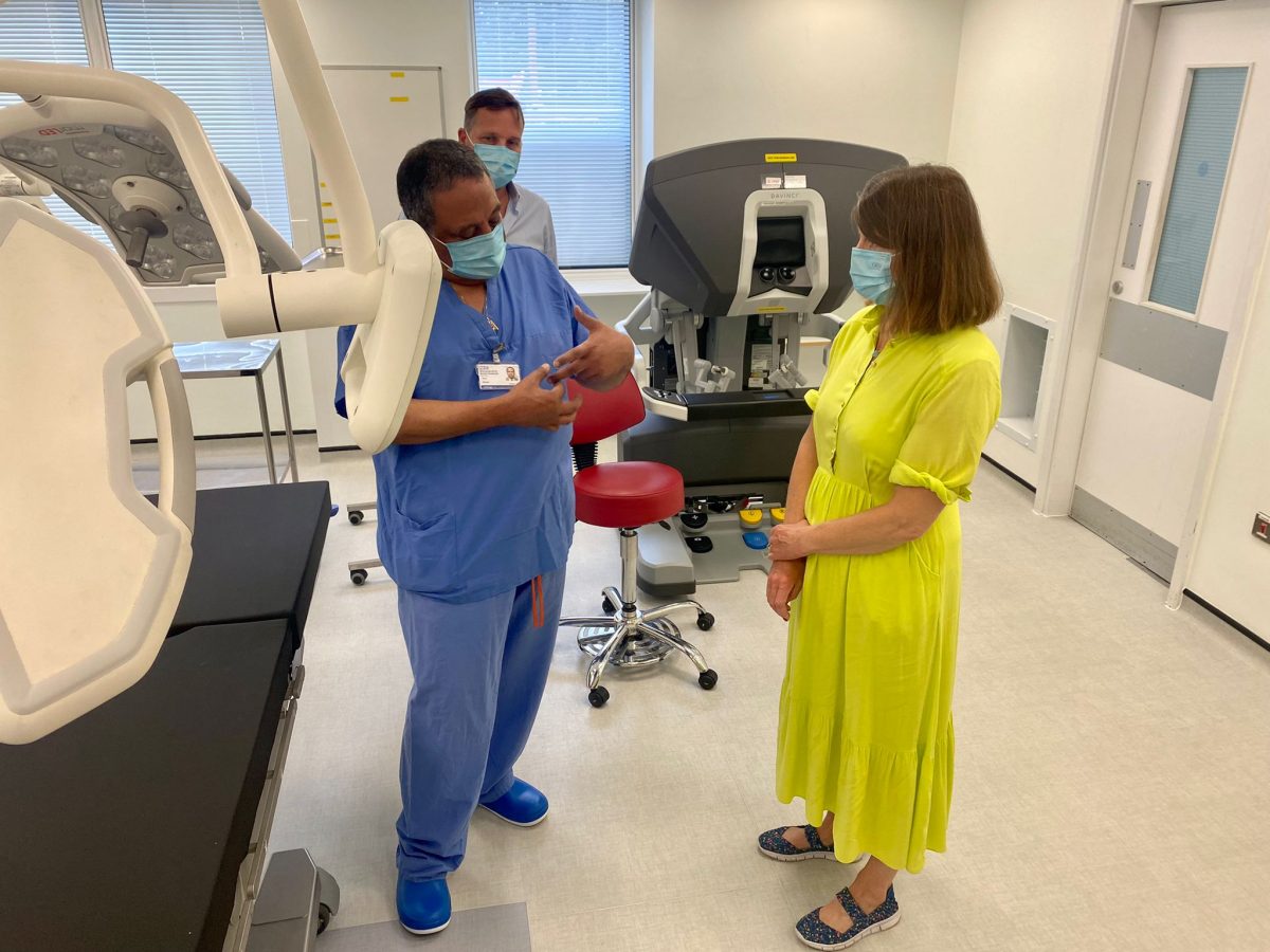 Redditch MP visits Rory the Robot installation - The Redditch Standard