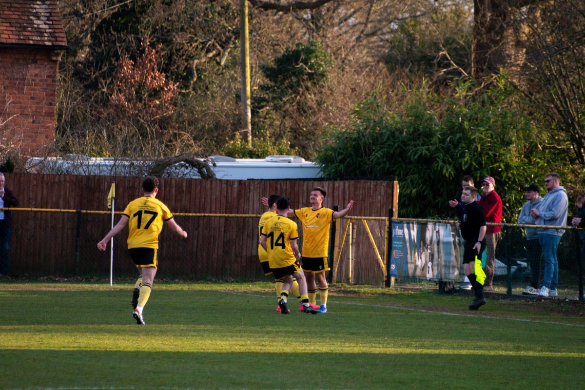FOOTBALL - Dugmore nets stunner on return as Alvechurch beat Redditch ...