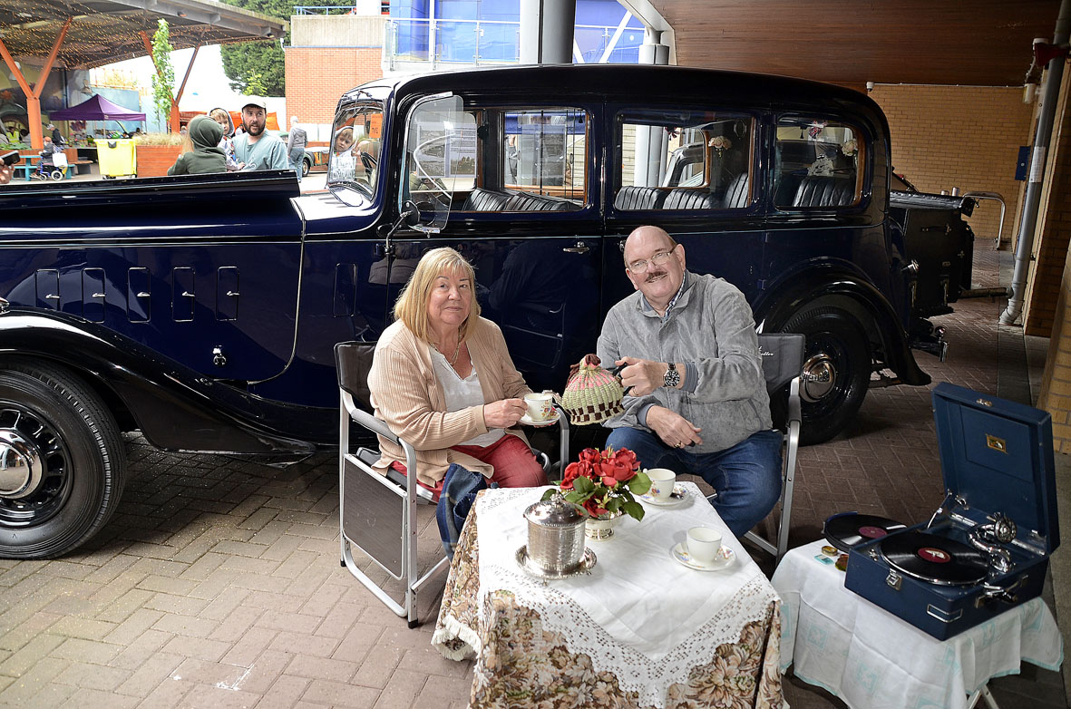 PICTURE SPECIAL - Crowds flock to Redditch for the annual classic car ...