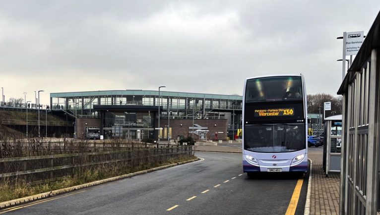 Weekend bus trips throughout October to be capped at £1 per journey ...
