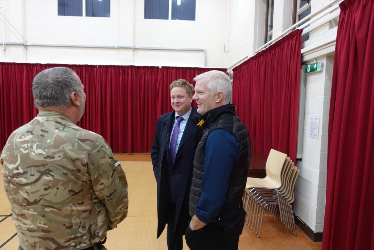 Redditch MP welcomes Armed Forces Minister to visit to 37 Signal ...