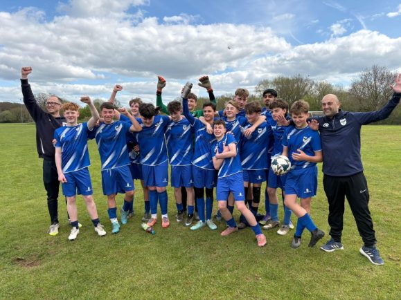 FOOTBALL - South Redditch Eagles under-15s lift league title - The ...